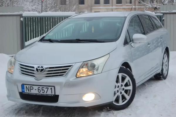 Серый Тойота Авенсис 2009 в Екабпилс, объемом двигателя 2.20 л и пробегом 255 тыс. км за 5770 €, фото 1 на AUTOMOTO.COM.LV