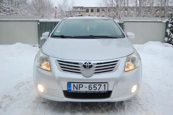 Серый Тойота Авенсис 2009 в Екабпилс, объемом двигателя 2.20 л и пробегом 255 тыс. км за 5770 €, фото 4 на AUTOMOTO.COM.LV