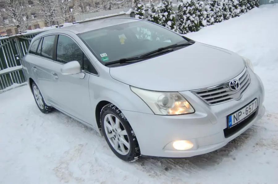 Pelēks Toyota Avensis 2009 Jēkabpils, ar dzinēja tilpumu 2.20 L un nobraukumu 255 tūkst. km par 5770 €, foto 6 vietnē AUTOMOTO.COM.LV