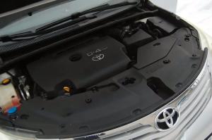 Pelēks Toyota Avensis 2009 Jēkabpils, ar dzinēja tilpumu 2.20 L un nobraukumu 255 tūkst. km par 5770 €, foto 10 vietnē AUTOMOTO.COM.LV