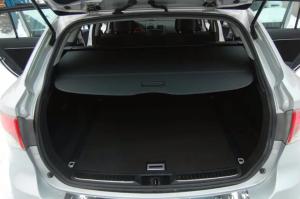 Pelēks Toyota Avensis 2009 Jēkabpils, ar dzinēja tilpumu 2.20 L un nobraukumu 255 tūkst. km par 5770 €, foto 11 vietnē AUTOMOTO.COM.LV