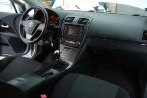 Pelēks Toyota Avensis 2009 Jēkabpils, ar dzinēja tilpumu 2.20 L un nobraukumu 255 tūkst. km par 5770 €, foto 12 vietnē AUTOMOTO.COM.LV