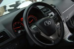 Pelēks Toyota Avensis 2009 Jēkabpils, ar dzinēja tilpumu 2.20 L un nobraukumu 255 tūkst. km par 5770 €, foto 21 vietnē AUTOMOTO.COM.LV