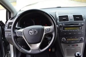 Pelēks Toyota Avensis 2009 Jēkabpils, ar dzinēja tilpumu 2.00 L un nobraukumu 213 tūkst. km par 6100 €, foto 12 vietnē AUTOMOTO.COM.LV