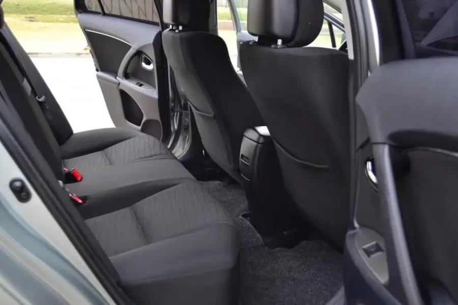 Pelēks Toyota Avensis 2009 Jēkabpils, ar dzinēja tilpumu 2.00 L un nobraukumu 213 tūkst. km par 6100 €, foto 14 vietnē AUTOMOTO.COM.LV
