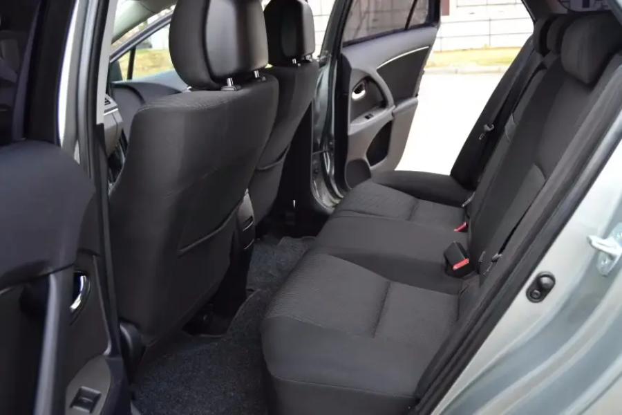 Pelēks Toyota Avensis 2009 Jēkabpils, ar dzinēja tilpumu 2.00 L un nobraukumu 213 tūkst. km par 6100 €, foto 15 vietnē AUTOMOTO.COM.LV