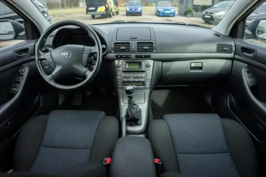 Серый Тойота Авенсис 2009 в Лиепая, объемом двигателя 2.00 л и пробегом 215 тыс. км за 4650 €, фото 8 на AUTOMOTO.COM.LV