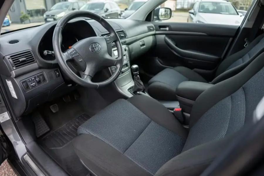 Серый Тойота Авенсис 2009 в Лиепая, объемом двигателя 2.00 л и пробегом 215 тыс. км за 4650 €, фото 9 на AUTOMOTO.COM.LV