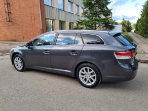 Pelēks Toyota Avensis 2009 Jēkabpils, ar dzinēja tilpumu 2.00 L un nobraukumu 288 tūkst. km par 4990 €, foto 12 vietnē AUTOMOTO.COM.LV
