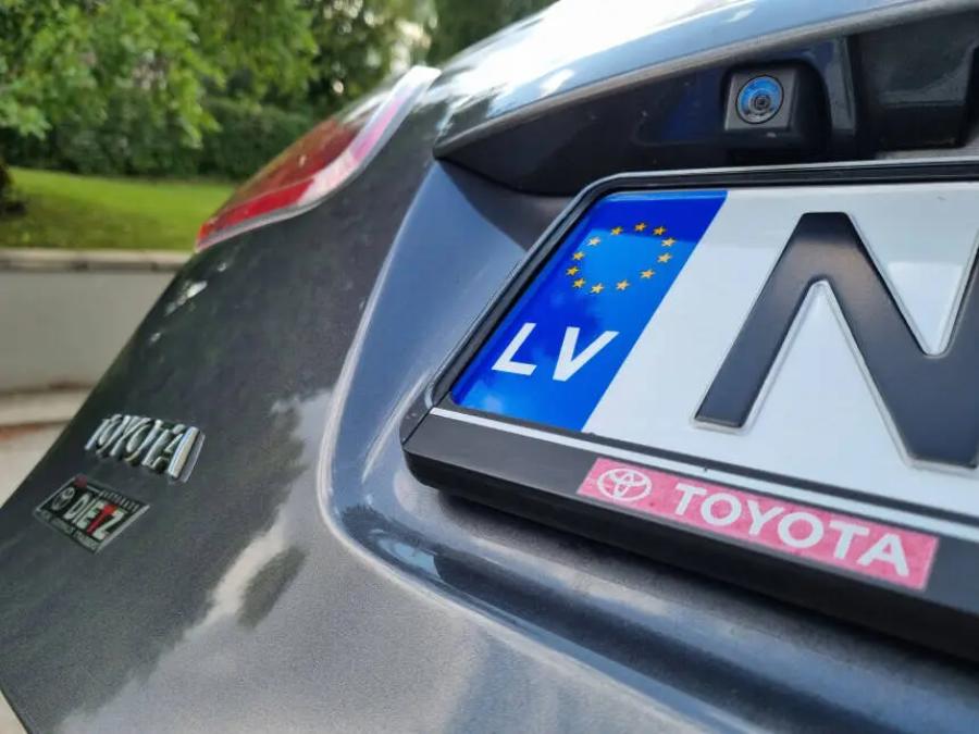 Pelēks Toyota Avensis 2009 Jēkabpils, ar dzinēja tilpumu 2.00 L un nobraukumu 288 tūkst. km par 4990 €, foto 16 vietnē AUTOMOTO.COM.LV