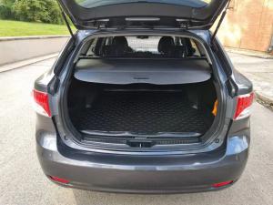 Pelēks Toyota Avensis 2009 Jēkabpils, ar dzinēja tilpumu 2.00 L un nobraukumu 288 tūkst. km par 4990 €, foto 17 vietnē AUTOMOTO.COM.LV