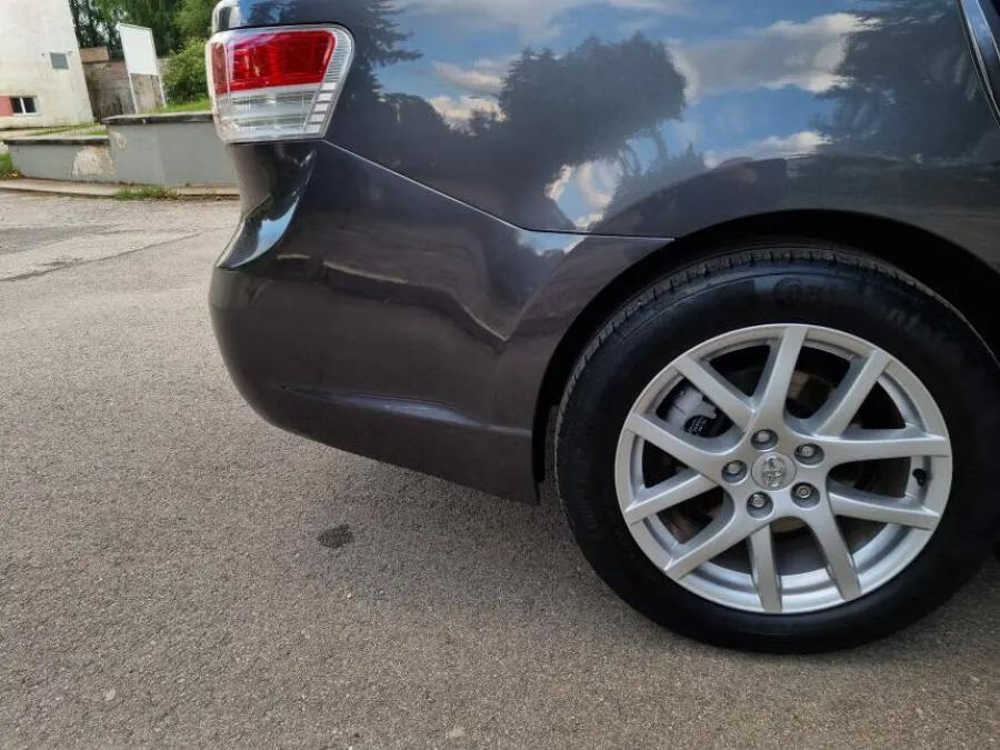 Pelēks Toyota Avensis 2009 Jēkabpils, ar dzinēja tilpumu 2.00 L un nobraukumu 288 tūkst. km par 4990 €, foto 19 vietnē AUTOMOTO.COM.LV