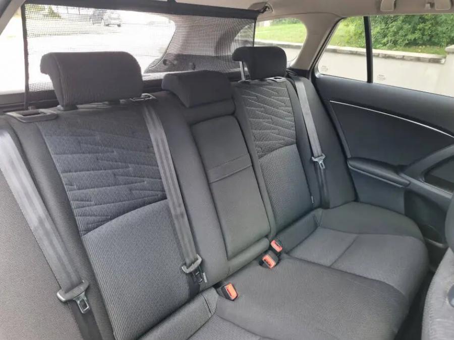 Pelēks Toyota Avensis 2009 Jēkabpils, ar dzinēja tilpumu 2.00 L un nobraukumu 288 tūkst. km par 4990 €, foto 20 vietnē AUTOMOTO.COM.LV