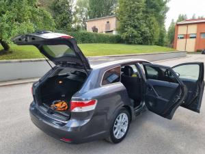 Pelēks Toyota Avensis 2009 Jēkabpils, ar dzinēja tilpumu 2.00 L un nobraukumu 288 tūkst. km par 4990 €, foto 21 vietnē AUTOMOTO.COM.LV