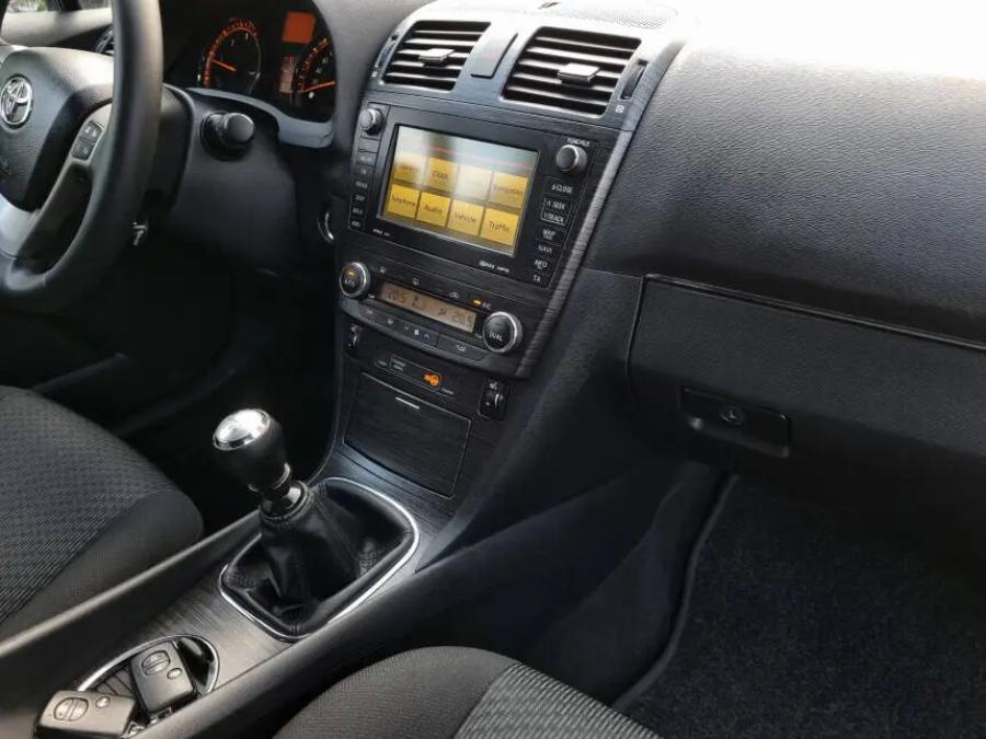 Pelēks Toyota Avensis 2009 Jēkabpils, ar dzinēja tilpumu 2.00 L un nobraukumu 288 tūkst. km par 4990 €, foto 26 vietnē AUTOMOTO.COM.LV
