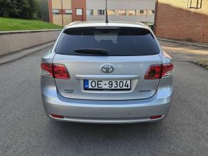 Grey Toyota Avensis 2009 in Jekabpils, with an engine capacity of 2.20 L and mileage of 284 thousand km for 4200 €, photo 11 on AUTOMOTO.COM.LV
