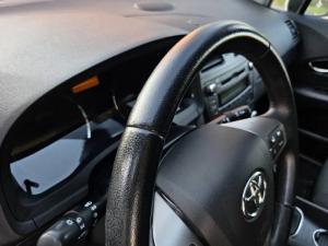 Grey Toyota Avensis 2009 in Jekabpils, with an engine capacity of 2.20 L and mileage of 284 thousand km for 4200 €, photo 14 on AUTOMOTO.COM.LV