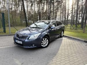 Grey Toyota Avensis 2009 in Riga, with an engine capacity of 2.00 L and mileage of 0 thousand km for 2490 €, photo  on AUTOMOTO.COM.LV
