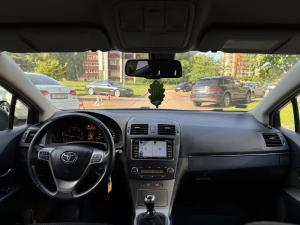 Pelēks Toyota Avensis 2009 Rīga, ar dzinēja tilpumu 2.00 L un nobraukumu 359 tūkst. km par 2890 €, foto 8 vietnē AUTOMOTO.COM.LV