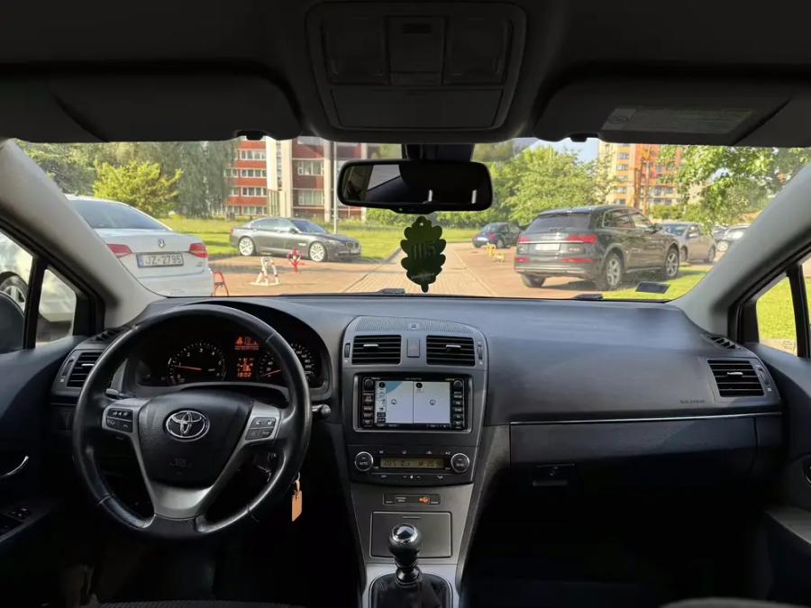 Pelēks Toyota Avensis 2009 Rīga, ar dzinēja tilpumu 2.00 L un nobraukumu 359 tūkst. km par 2890 €, foto 8 vietnē AUTOMOTO.COM.LV