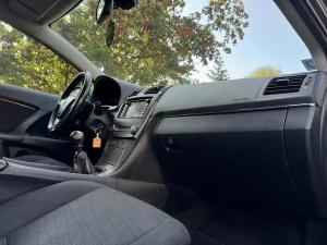 Pelēks Toyota Avensis 2009 Rīga, ar dzinēja tilpumu 2.00 L un nobraukumu 359 tūkst. km par 2890 €, foto 9 vietnē AUTOMOTO.COM.LV