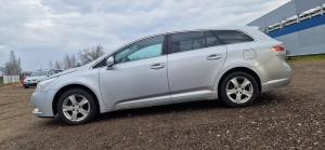 Grey Toyota Avensis 2009 in Daugavpils, with an engine capacity of 2.00 L and mileage of 285 thousand km for 4250 €, photo 3 on AUTOMOTO.COM.LV