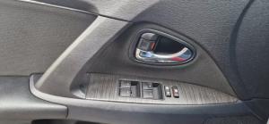 Grey Toyota Avensis 2009 in Daugavpils, with an engine capacity of 2.00 L and mileage of 285 thousand km for 4250 €, photo 20 on AUTOMOTO.COM.LV