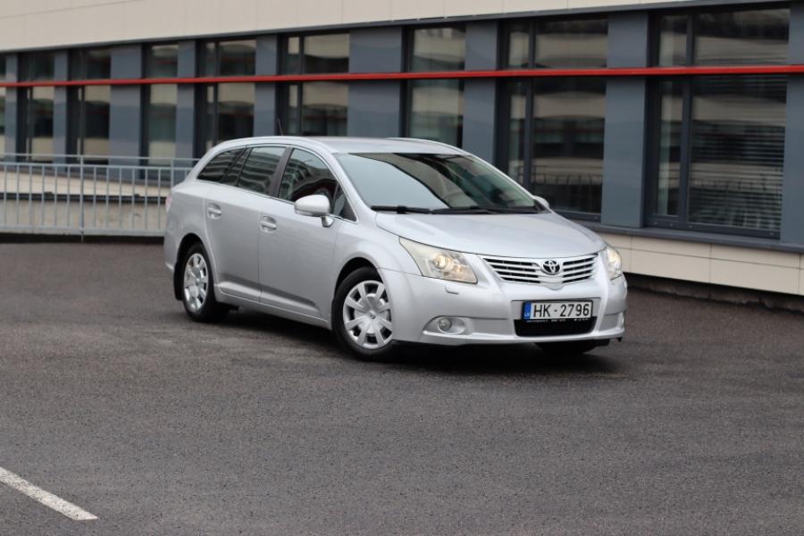 Pelēks Toyota Avensis 2009 Rīga, ar dzinēja tilpumu 2.00 L un nobraukumu 280 tūkst. km par 2380 €, foto 1 vietnē AUTOMOTO.COM.LV