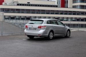 Pelēks Toyota Avensis 2009 Rīga, ar dzinēja tilpumu 2.00 L un nobraukumu 280 tūkst. km par 2380 €, foto 6 vietnē AUTOMOTO.COM.LV