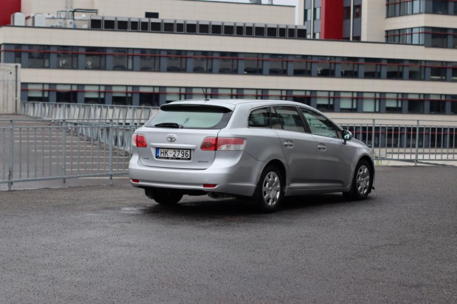 Pelēks Toyota Avensis 2009 Rīga, ar dzinēja tilpumu 2.00 L un nobraukumu 280 tūkst. km par 2380 €, foto 6 vietnē AUTOMOTO.COM.LV