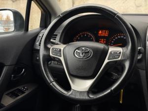 Pelēks Toyota Avensis 2009 Rīga, ar dzinēja tilpumu 2.00 L un nobraukumu 280 tūkst. km par 2380 €, foto 9 vietnē AUTOMOTO.COM.LV