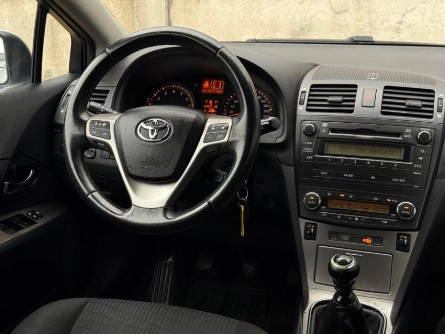 Pelēks Toyota Avensis 2009 Rīga, ar dzinēja tilpumu 2.00 L un nobraukumu 280 tūkst. km par 2380 €, foto 11 vietnē AUTOMOTO.COM.LV