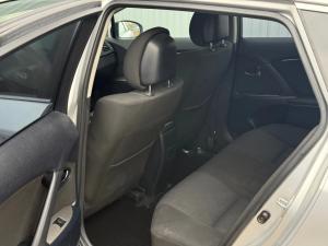 Pelēks Toyota Avensis 2009 Rīga, ar dzinēja tilpumu 2.00 L un nobraukumu 280 tūkst. km par 2380 €, foto 13 vietnē AUTOMOTO.COM.LV