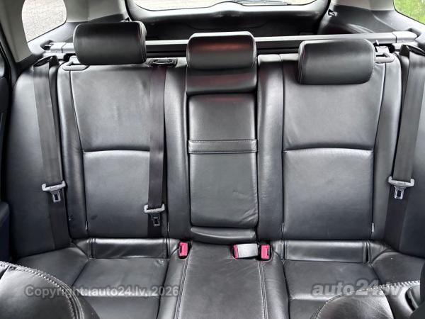 Grey Toyota Avensis 2009 in Tallinn, with an engine capacity of 2.20 L and mileage of 320 thousand km for 4300 €, photo 5 on AUTOMOTO.COM.LV