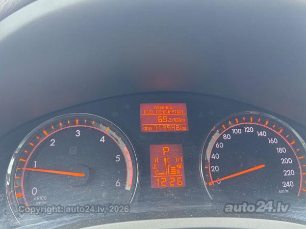 Grey Toyota Avensis 2009 in Tallinn, with an engine capacity of 2.20 L and mileage of 320 thousand km for 4300 €, photo 10 on AUTOMOTO.COM.LV