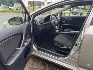 Grey Toyota Avensis 2009 in Vilnius, with an engine capacity of 1.80 L and mileage of 238 thousand km for 5650 €, photo 24 on AUTOMOTO.COM.LV