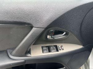 Grey Toyota Avensis 2009 in Vilnius, with an engine capacity of 1.80 L and mileage of 238 thousand km for 5650 €, photo 25 on AUTOMOTO.COM.LV