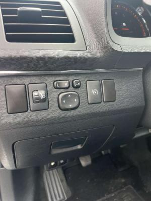 Grey Toyota Avensis 2009 in Vilnius, with an engine capacity of 1.80 L and mileage of 238 thousand km for 5650 €, photo 27 on AUTOMOTO.COM.LV