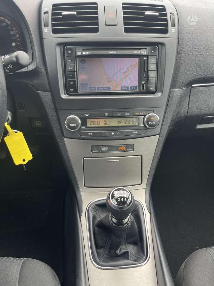 Grey Toyota Avensis 2009 in Vilnius, with an engine capacity of 1.80 L and mileage of 238 thousand km for 5650 €, photo 31 on AUTOMOTO.COM.LV