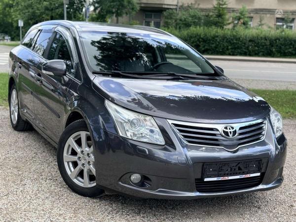 Pelēks Toyota Avensis 2009 Ukmergė, ar dzinēja tilpumu 2.00 L un nobraukumu 200 tūkst. km par 4450 €, foto 1 vietnē AUTOMOTO.COM.LV