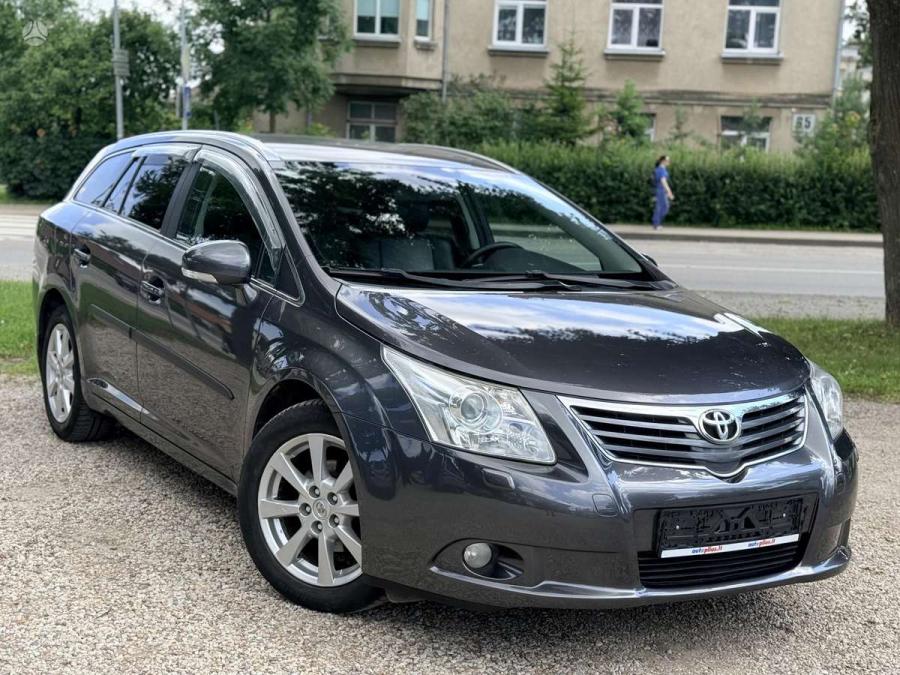 Серый Тойота Авенсис 2009 в Укмерге, объемом двигателя 2.00 л и пробегом 200 тыс. км за 4450 €, фото 3 на AUTOMOTO.COM.LV