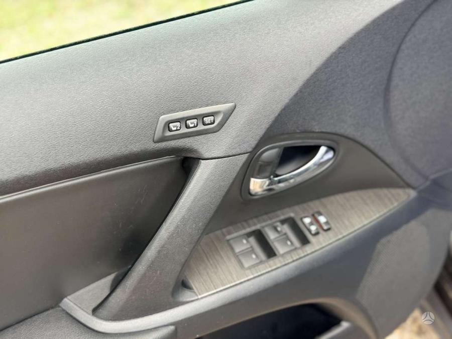 Серый Тойота Авенсис 2009 в Укмерге, объемом двигателя 2.00 л и пробегом 200 тыс. км за 4450 €, фото 12 на AUTOMOTO.COM.LV
