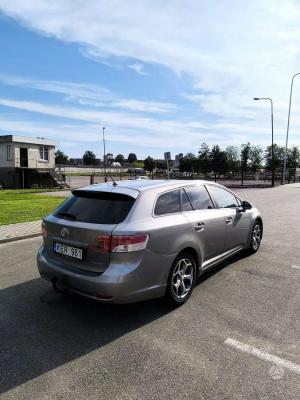 Серый Тойота Авенсис 2009 в Тельшяй, объемом двигателя 2.23 л и пробегом 294 тыс. км за 2550 €, фото 6 на AUTOMOTO.COM.LV