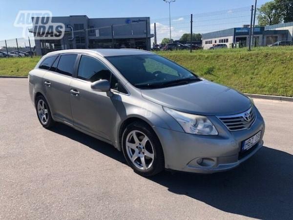 Grey Toyota Avensis 2009 in Klaipeda, with an engine capacity of 2.00 L and mileage of 304 thousand km for 2450 €, photo 1 on AUTOMOTO.COM.LV