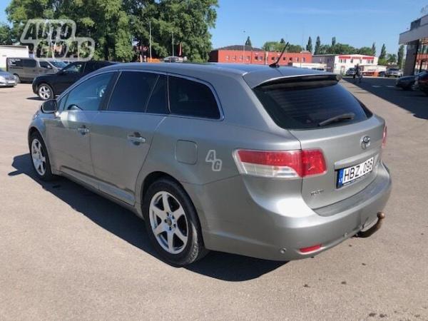 Grey Toyota Avensis 2009 in Klaipeda, with an engine capacity of 2.00 L and mileage of 304 thousand km for 2450 €, photo 2 on AUTOMOTO.COM.LV