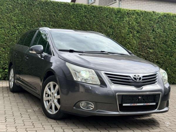 Grey Toyota Avensis 2009 in Ukmerge, with an engine capacity of 2.00 L and mileage of 280 thousand km for 4650 €, photo 3 on AUTOMOTO.COM.LV