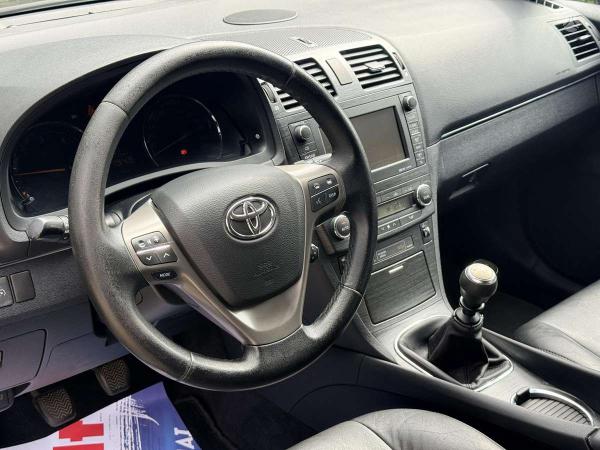 Grey Toyota Avensis 2009 in Ukmerge, with an engine capacity of 2.00 L and mileage of 280 thousand km for 4650 €, photo 7 on AUTOMOTO.COM.LV