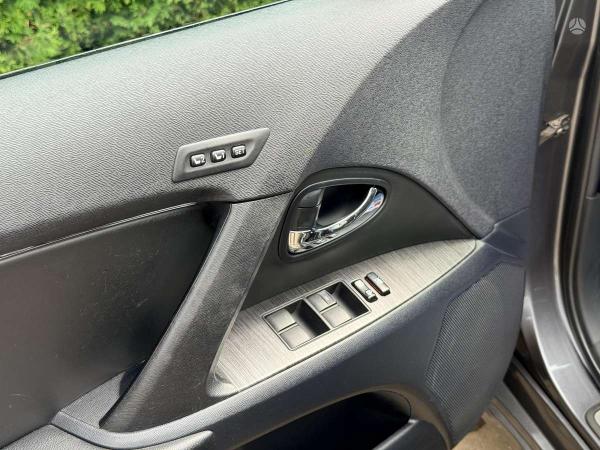 Grey Toyota Avensis 2009 in Ukmerge, with an engine capacity of 2.00 L and mileage of 280 thousand km for 4650 €, photo 10 on AUTOMOTO.COM.LV