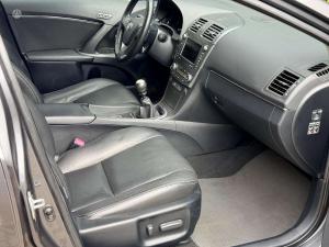 Grey Toyota Avensis 2009 in Ukmerge, with an engine capacity of 2.00 L and mileage of 280 thousand km for 4650 €, photo 12 on AUTOMOTO.COM.LV