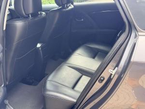 Grey Toyota Avensis 2009 in Ukmerge, with an engine capacity of 2.00 L and mileage of 280 thousand km for 4650 €, photo 13 on AUTOMOTO.COM.LV